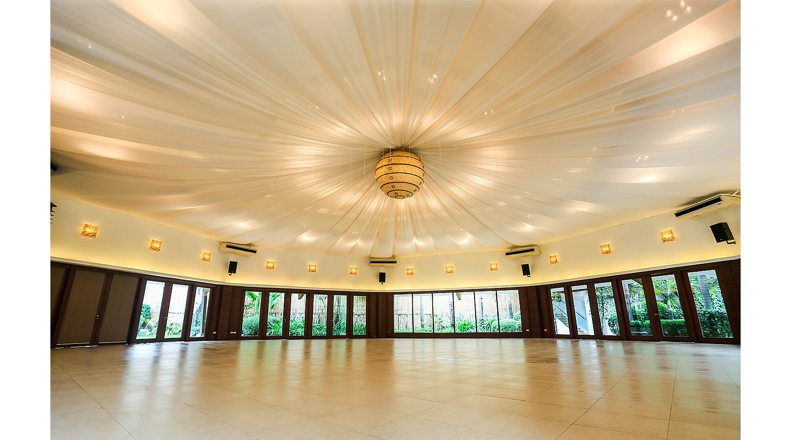 The Blue Leaf Events Pavillion | JaggedPerspective