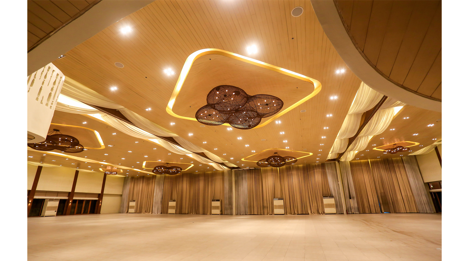 The Blue Leaf Events Pavillion | JaggedPerspective